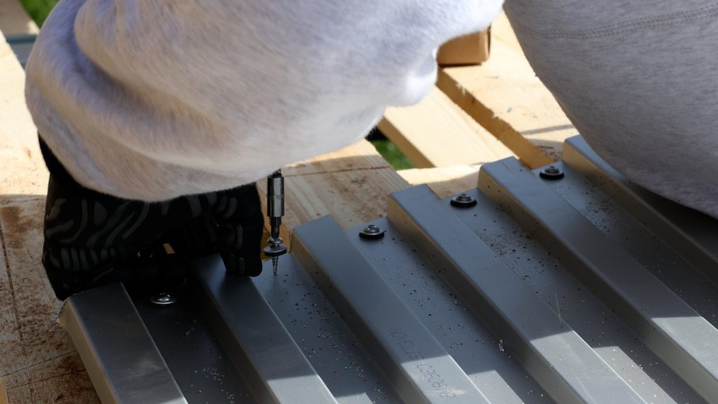 AluWood installation guide - WoodUpp